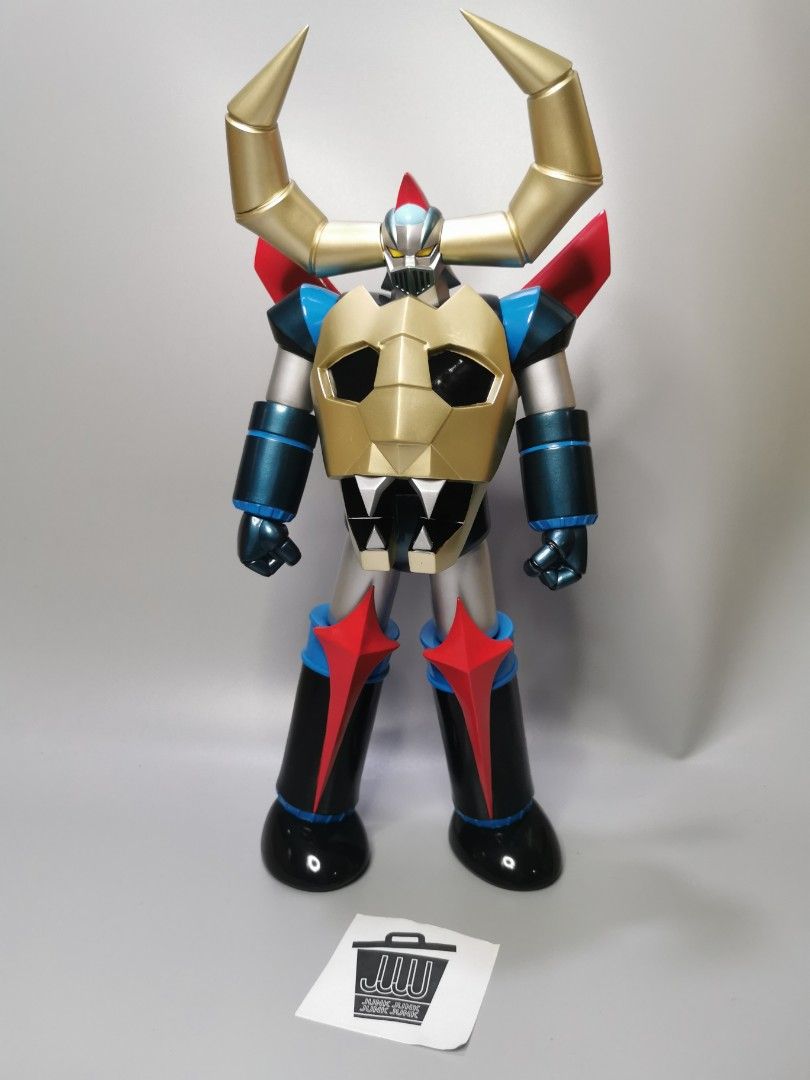 Marmit x Medicom "GAIKING" Big Sofubi The Fierce Legend Of The Super Robots (47cm), Hobbies ...