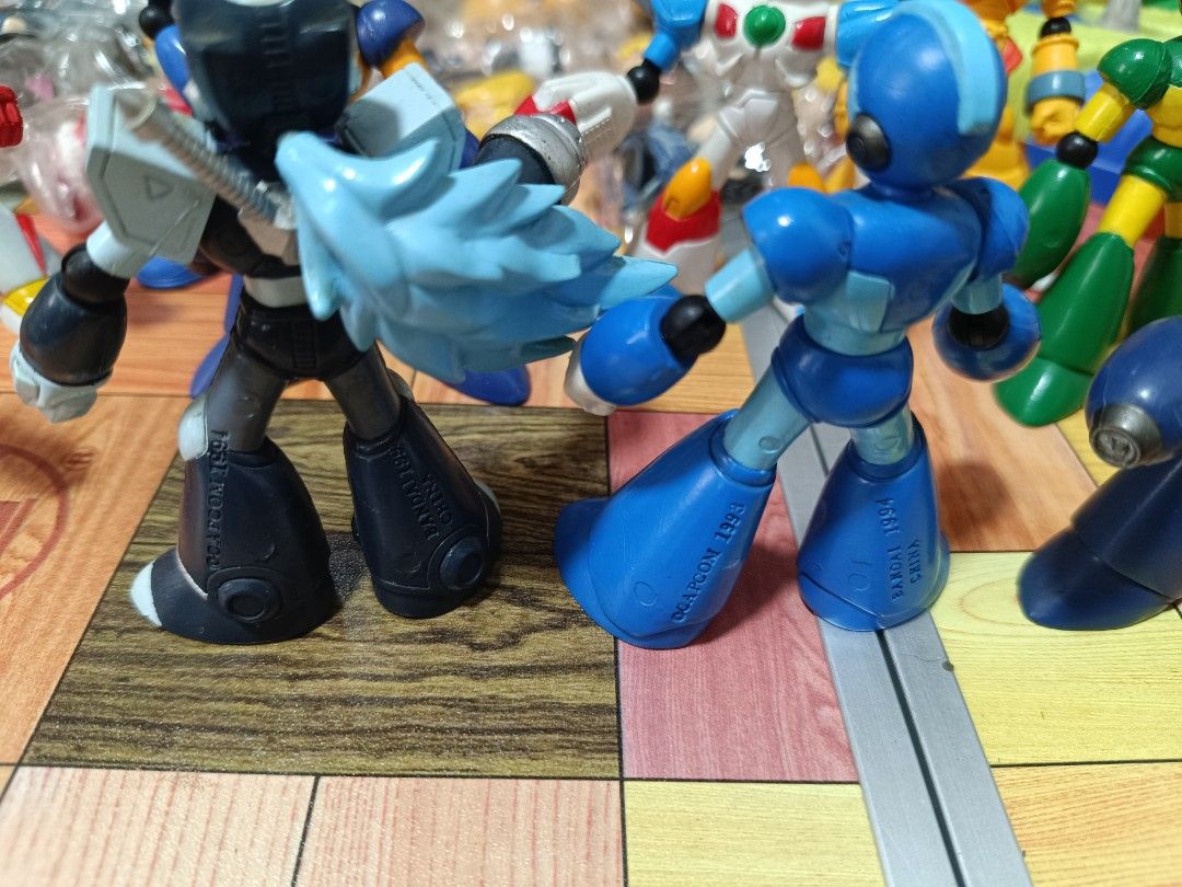 Mega Man vintage Capcom figures take all, Hobbies & Toys, Memorabilia ...