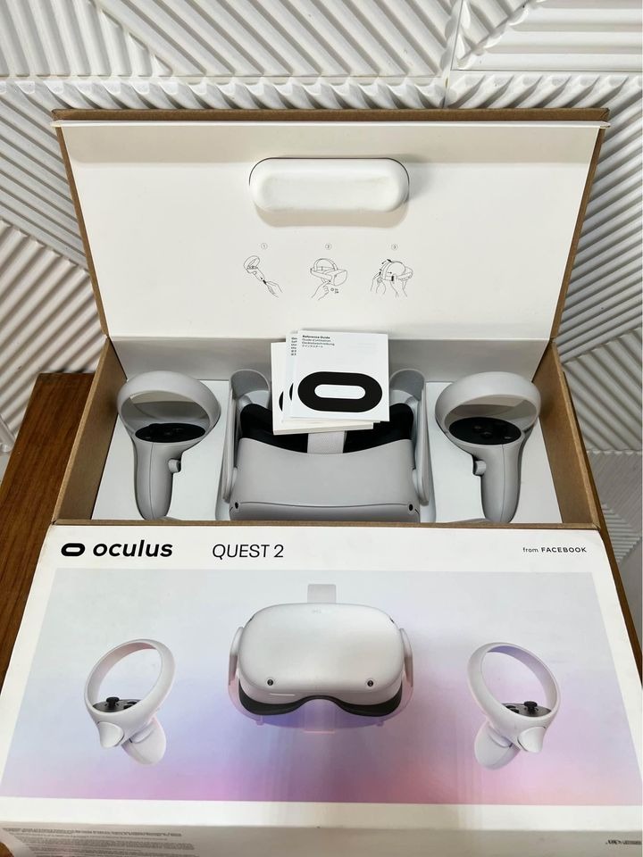 Meta Oculus Quest 2 256GB (with free Bobo VR M2 Pro+ Headstrap ...