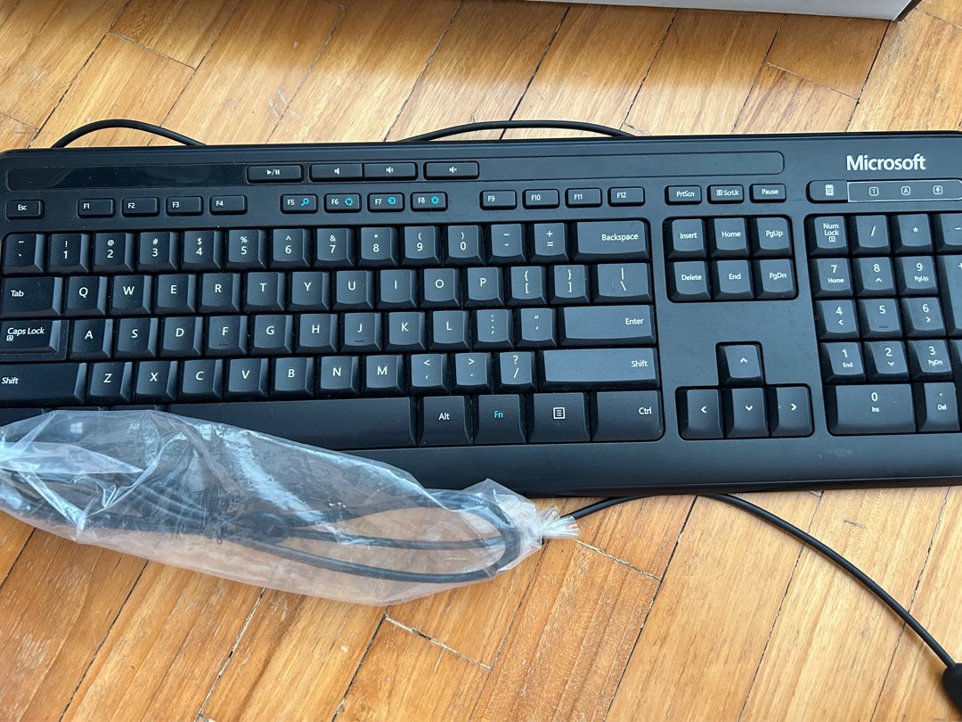 Microsoft wired 600 keyboard, Computers & Tech, Parts & Accessories ...