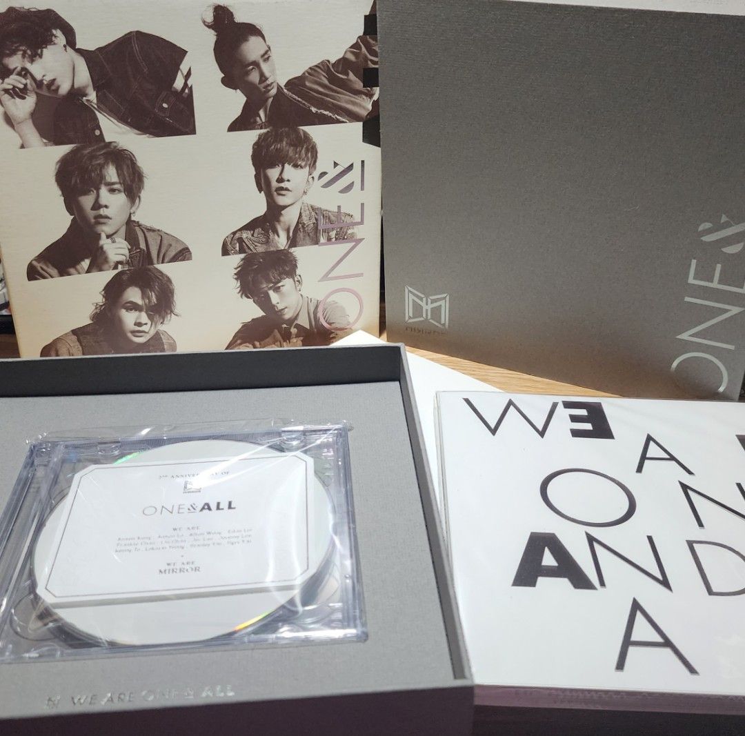 Mirror ONE ＆ ALL 絕版 ALL版專輯（one and all）, 興趣及遊戲, 收藏品及紀念品, 明星周邊 - Carousell