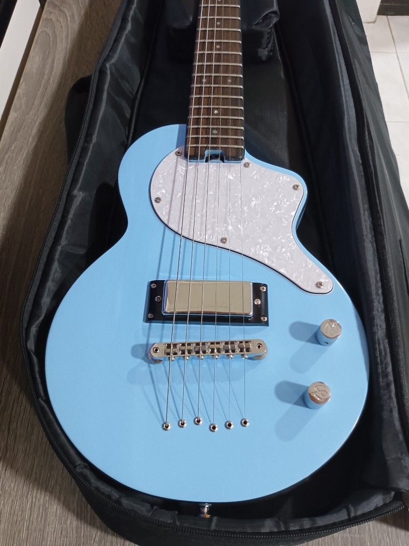 Mollo 32" Travel Electric Guitar, Hobbies & Toys, Music & Media ...