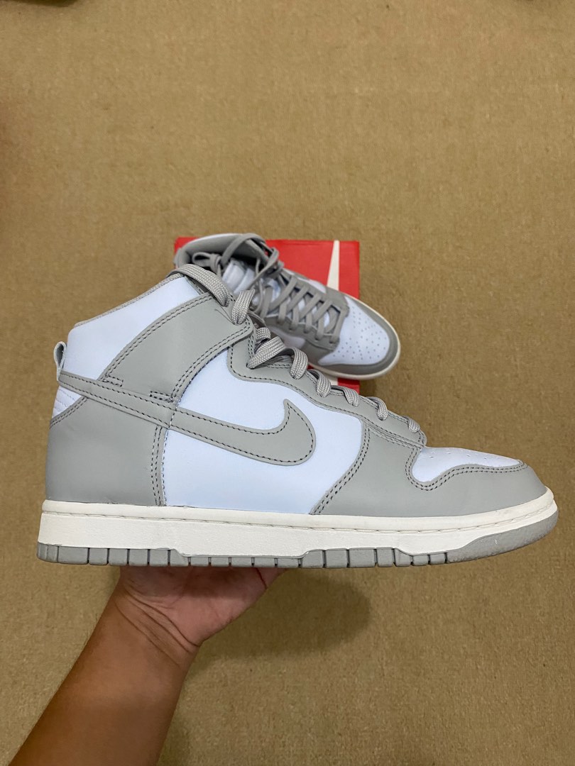Nike dunk high, Women's Fashion, Footwear, Sneakers on Carousell