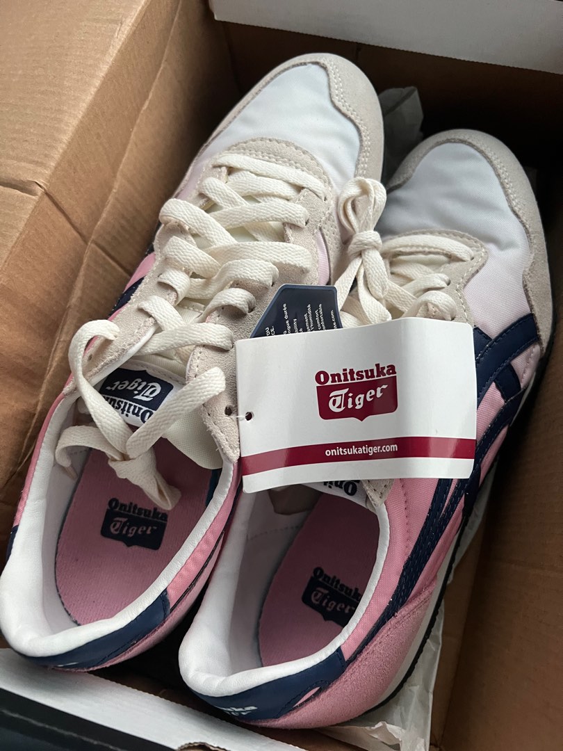 Onitsuka Serrano, Women's Fashion, Footwear, Sneakers on Carousell