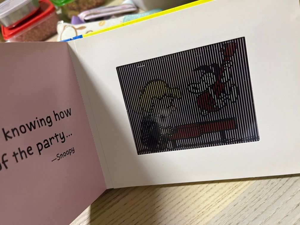 Peanuts snoopy - scanimation book, Hobbies & Toys, Books & Magazines ...