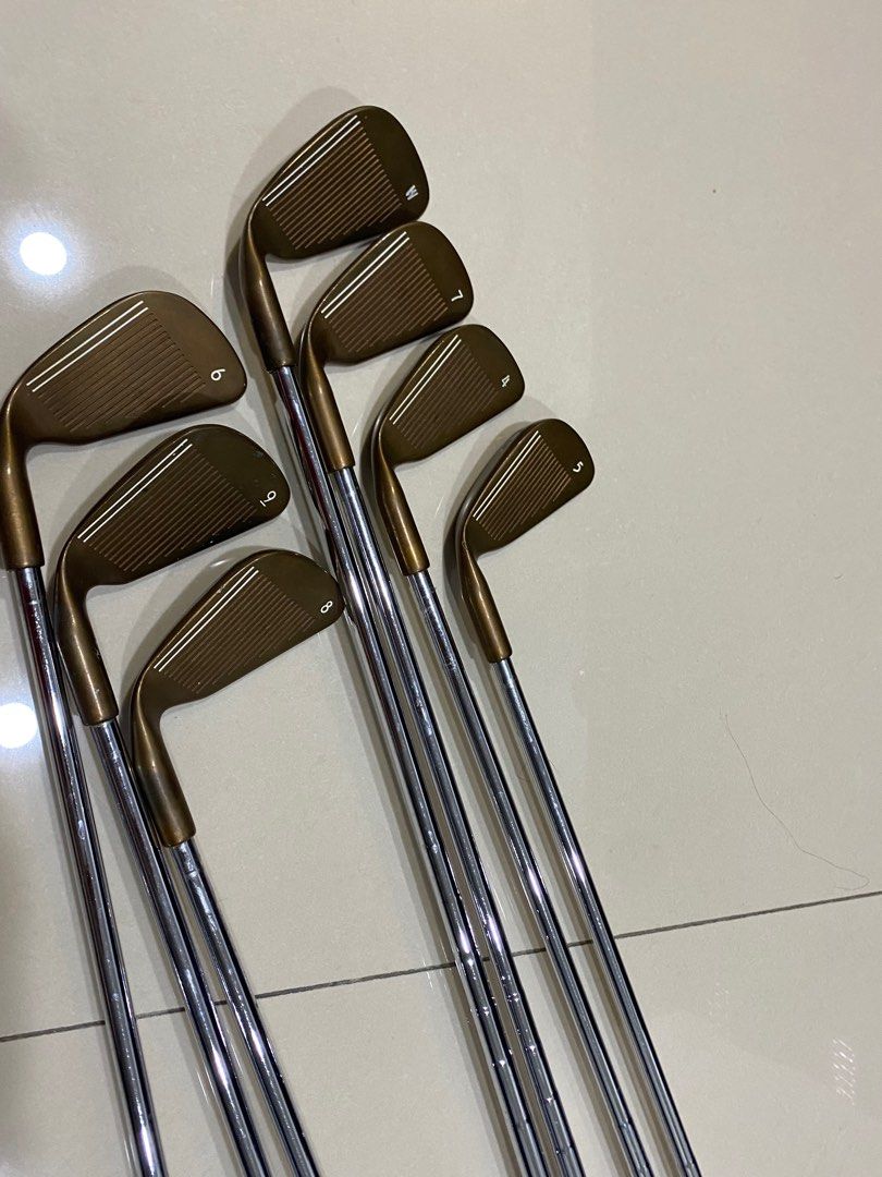 Ping i2 copper iron set, Sports Equipment, Sports & Games, Golf on ...