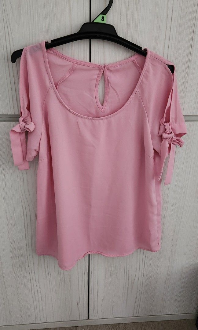 Pink Top, Women's Fashion, Tops, Blouses on Carousell