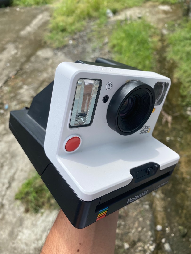 Polaroid OneStep 2 VF, Photography, Cameras on Carousell