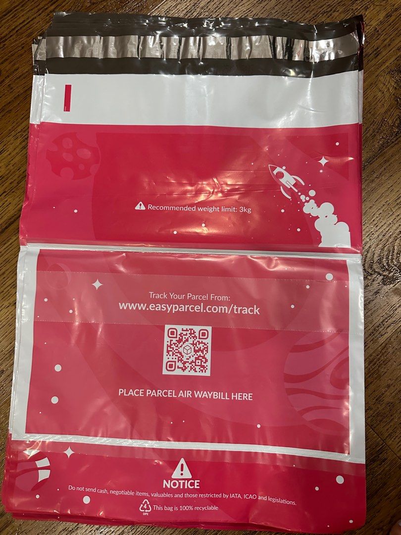 Polymailer 29.5cm x 39.5cm x 4cm (A3 flyers), Hobbies & Toys ...