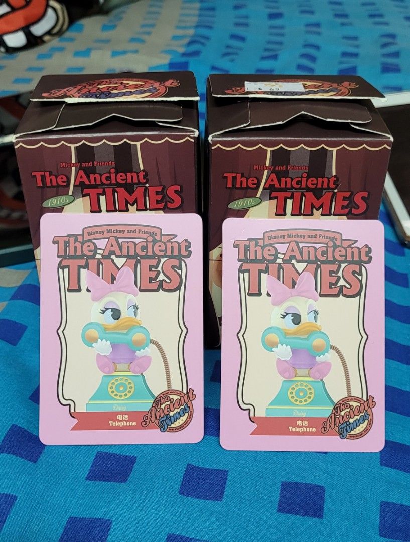 Popmart pop mart the ancient times daisy duck telephone, 興趣及遊戲, 玩具 & 遊戲 ...