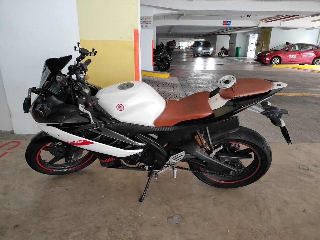 R15 V2 YAMAHA - COE Nov 2025, Motorcycles, Motorcycles for Sale, Class 2B on Carousell