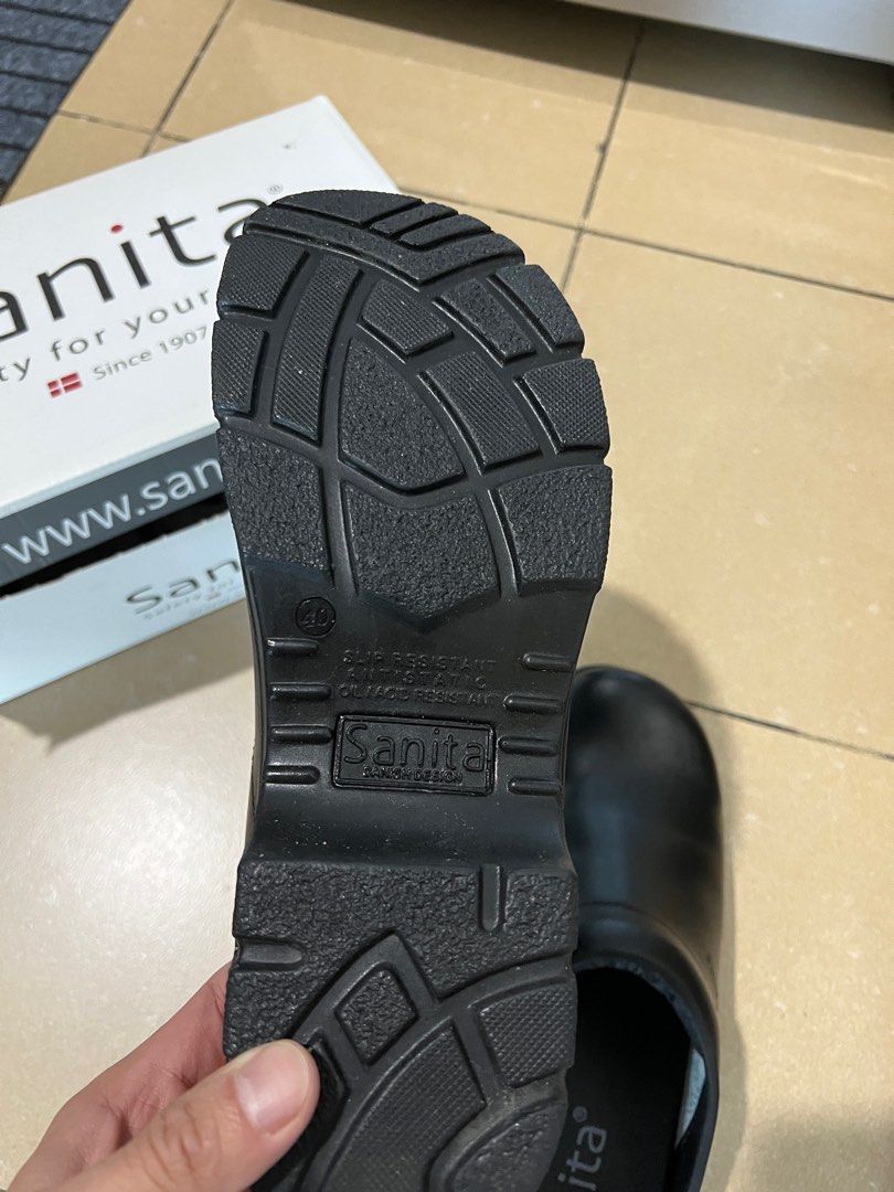 Sanita kitchen safety shoes unisex size 40 for 2k only, Women's Fashion ...