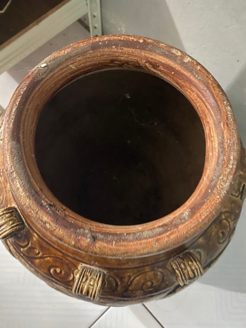 TEMPAYAN ANTIK 100 TAHUN, Furniture & Home Living, Furniture, Other ...