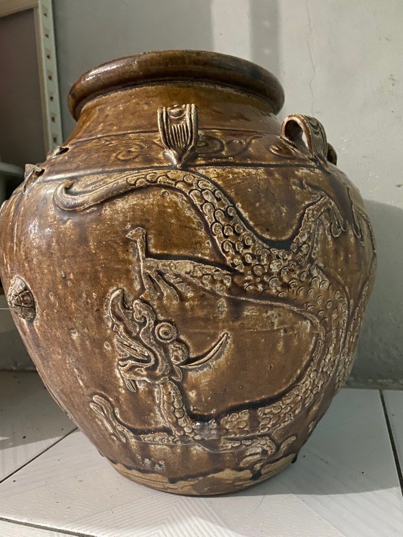 TEMPAYAN ANTIK 100 TAHUN, Furniture & Home Living, Furniture, Other ...