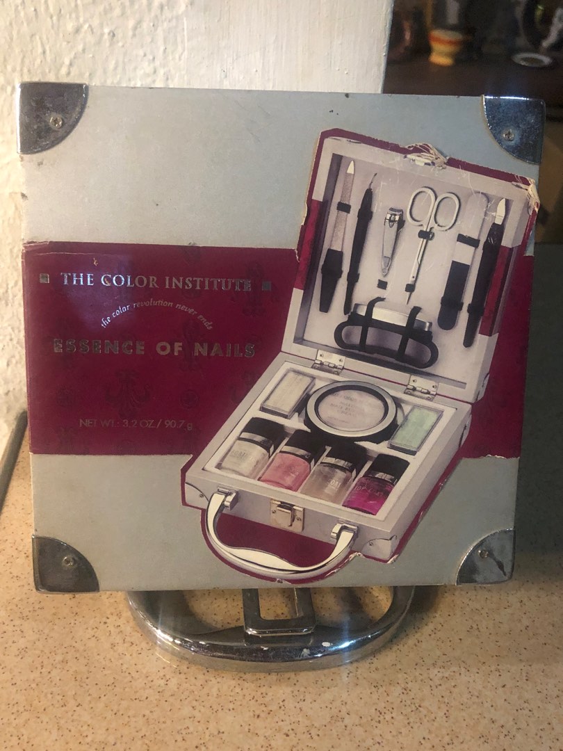 The Color Institute Essence Of Nails Manicure Pedicure Nail Care Set ...