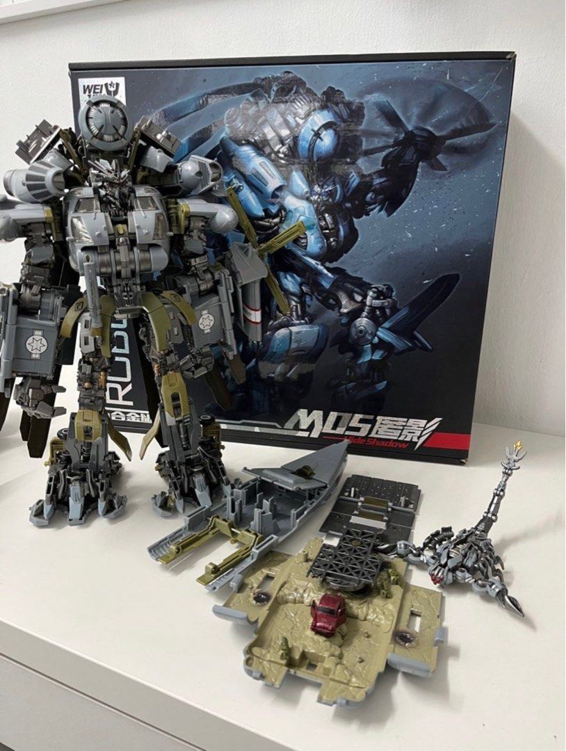 Transformers black apple, Hobbies & Toys, Toys & Games on Carousell