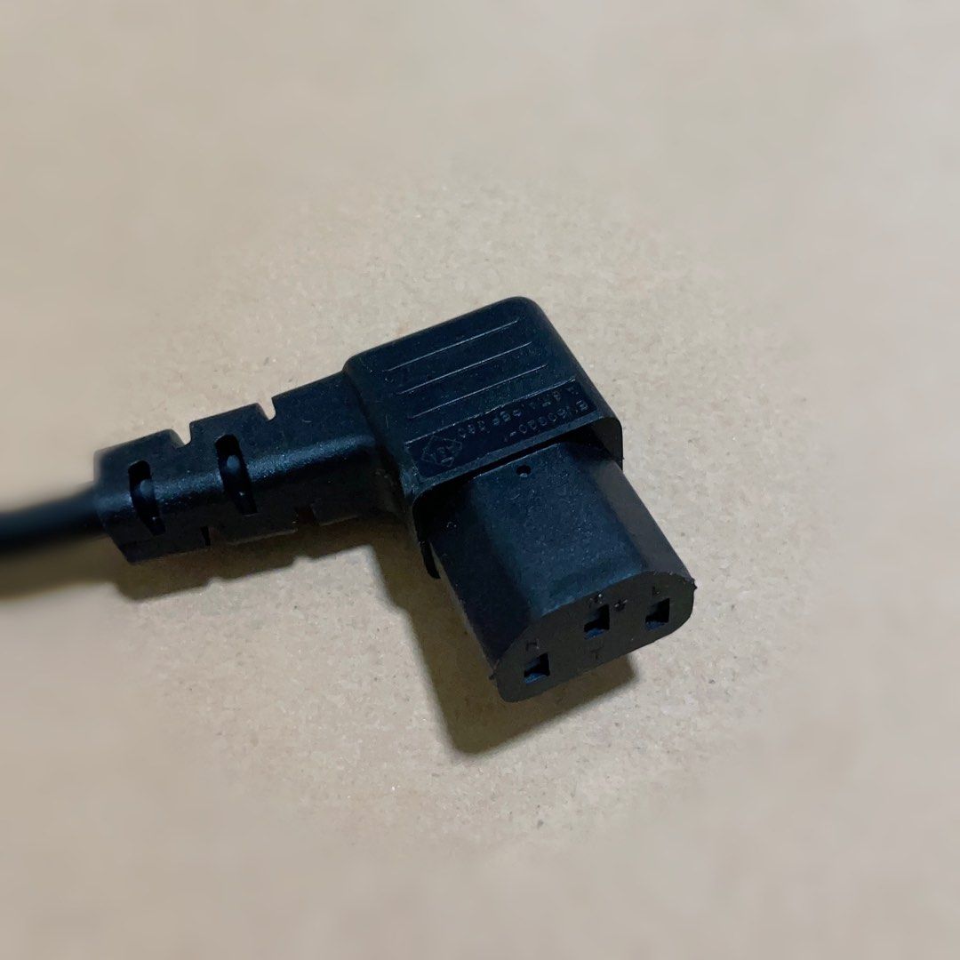 UK 3-pin to IEC C13 Right/Left Angle Power Cord / Cable, Computers ...