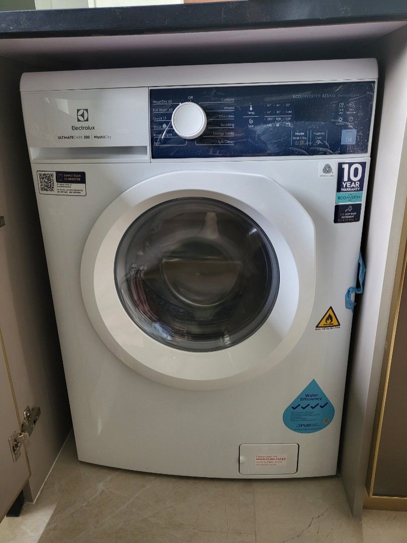 Ultimatecare 300 washer/dryer 8kg/5kg, TV & Home Appliances, Washing ...