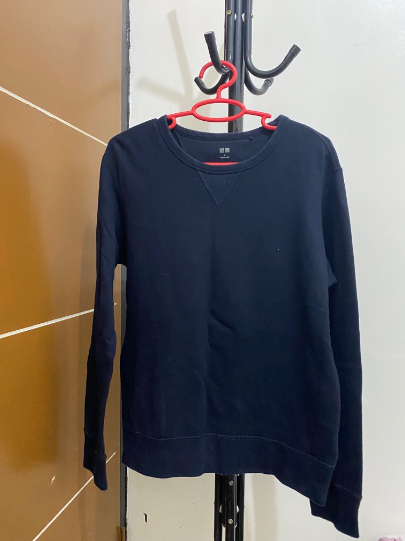 Uniqlo Navy Blue Sweater, Women's Fashion, Tops, Longsleeves on Carousell