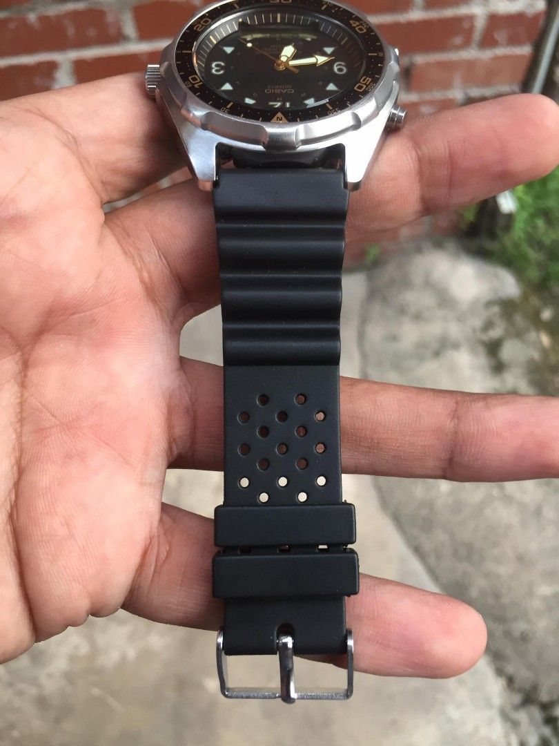 Vintage Casio Arnie Diver AMW-320D, Men's Fashion, Watches ...