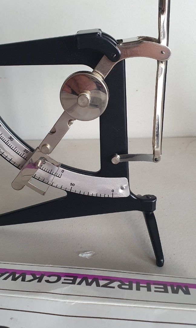 Vintage Pendulum weighing scale Germany, Health & Nutrition, Health ...