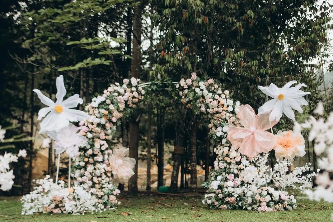 Wedding ceremony setup pakej perkahwinan pelamin garden theme church ...