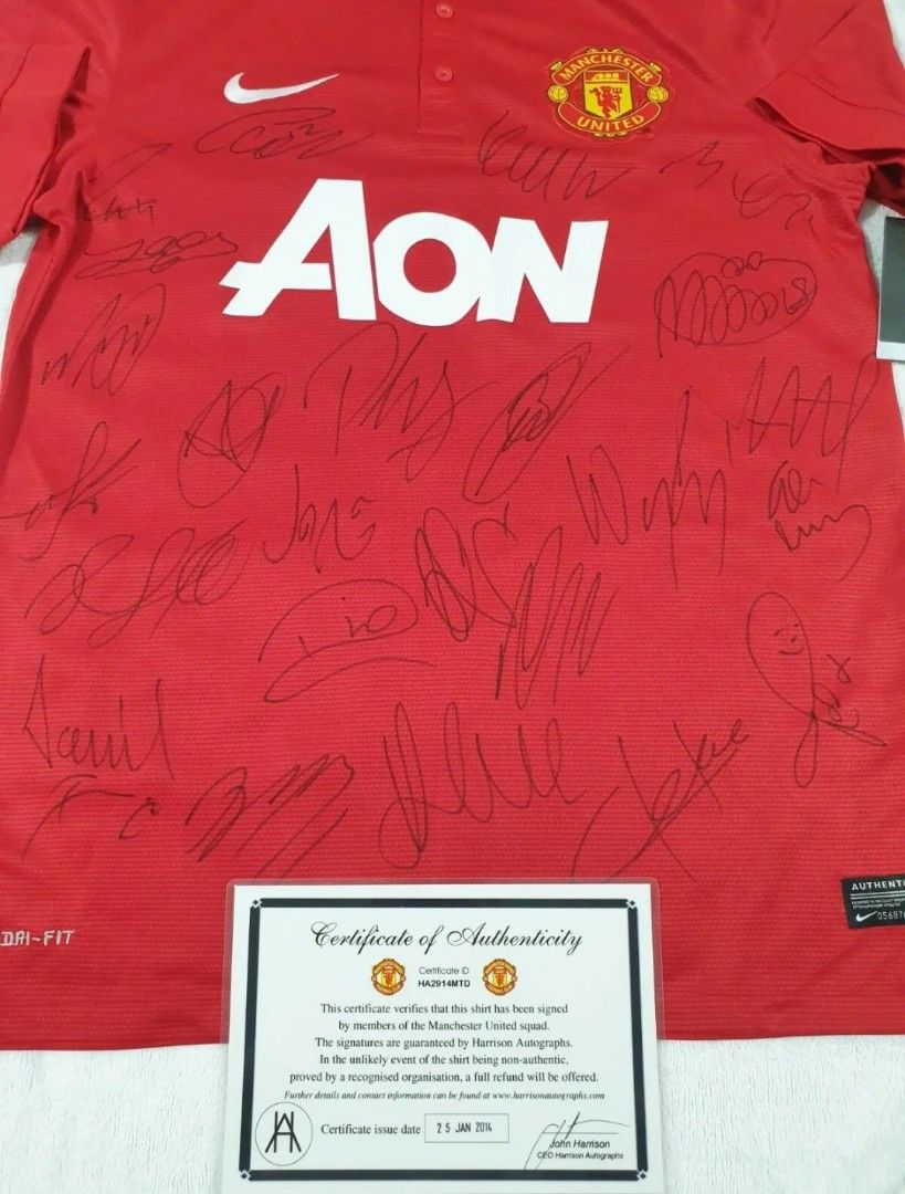 100% Authentic - Exclusive 2013/2014 EPL Manchester United FC Full Team ...