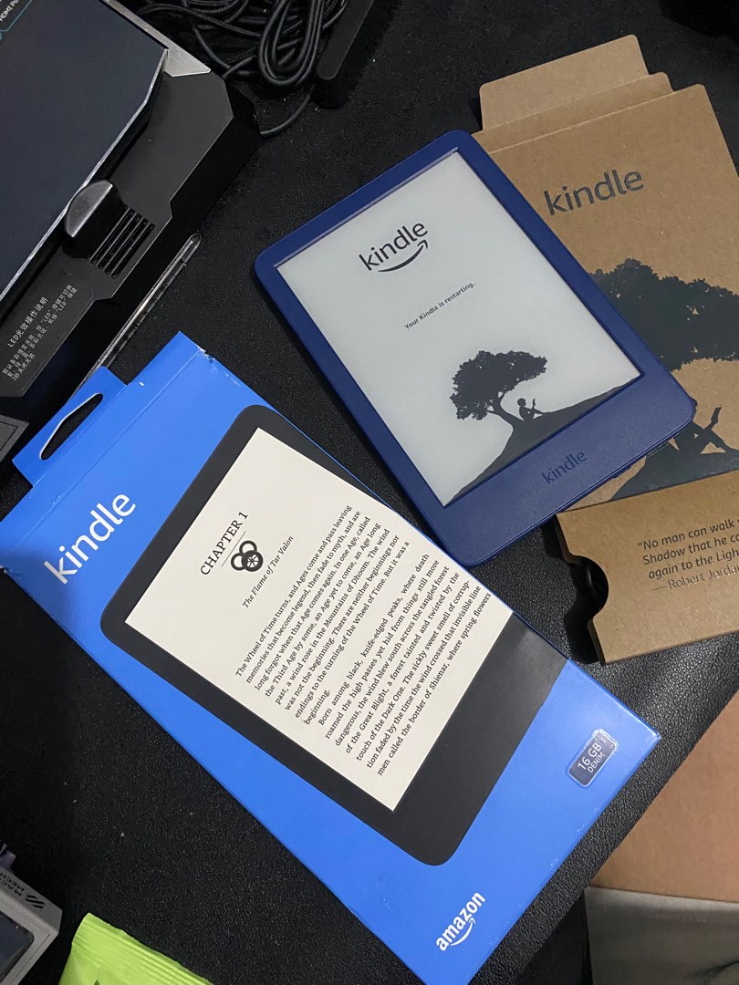 Kindle Basic 2022 16GB Denim, Mobile Phones & Gadgets, E-Readers on ...