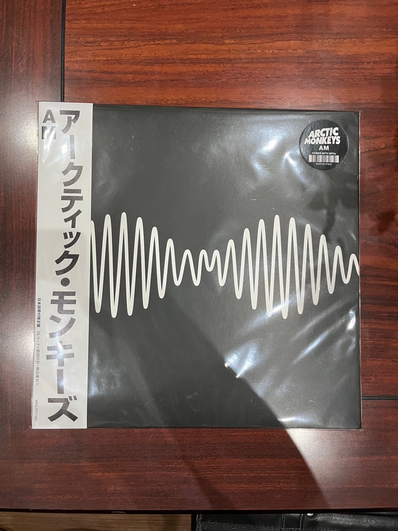 Arctic Monkeys AM vinyl record, Hobbies & Toys, Music & Media, Vinyls ...