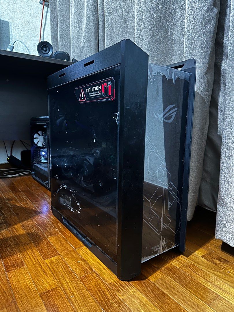 Asus ROG Helios Gaming PC Case Tempered Glass Desktop Used, Computers ...