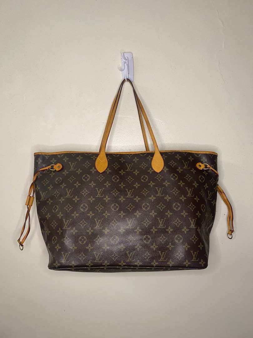 Authentic LV Neverfull, Luxury, Bags & Wallets on Carousell