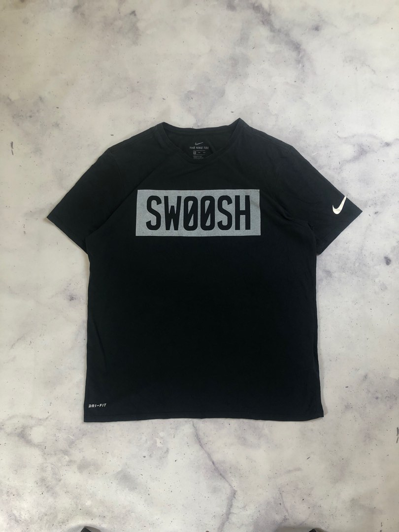 Baju Kaos Nike swoosh bekas original, Fesyen Pria, Pakaian , Atasan di ... Baju Kaos Nike swoosh bekas original, Fesyen Pria, Pakaian , Atasan di ...