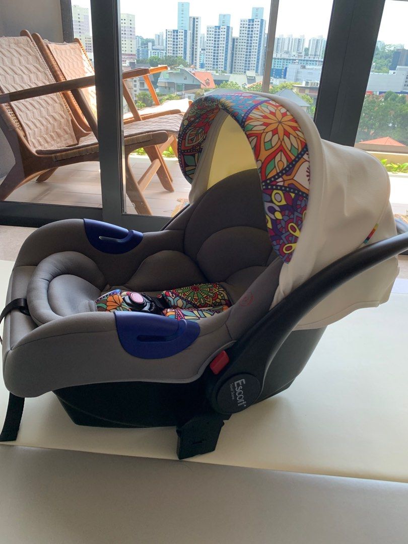 Bebebus Infant Carrier/Car Seat, Babies & Kids, Going Out, Car Seats on ...