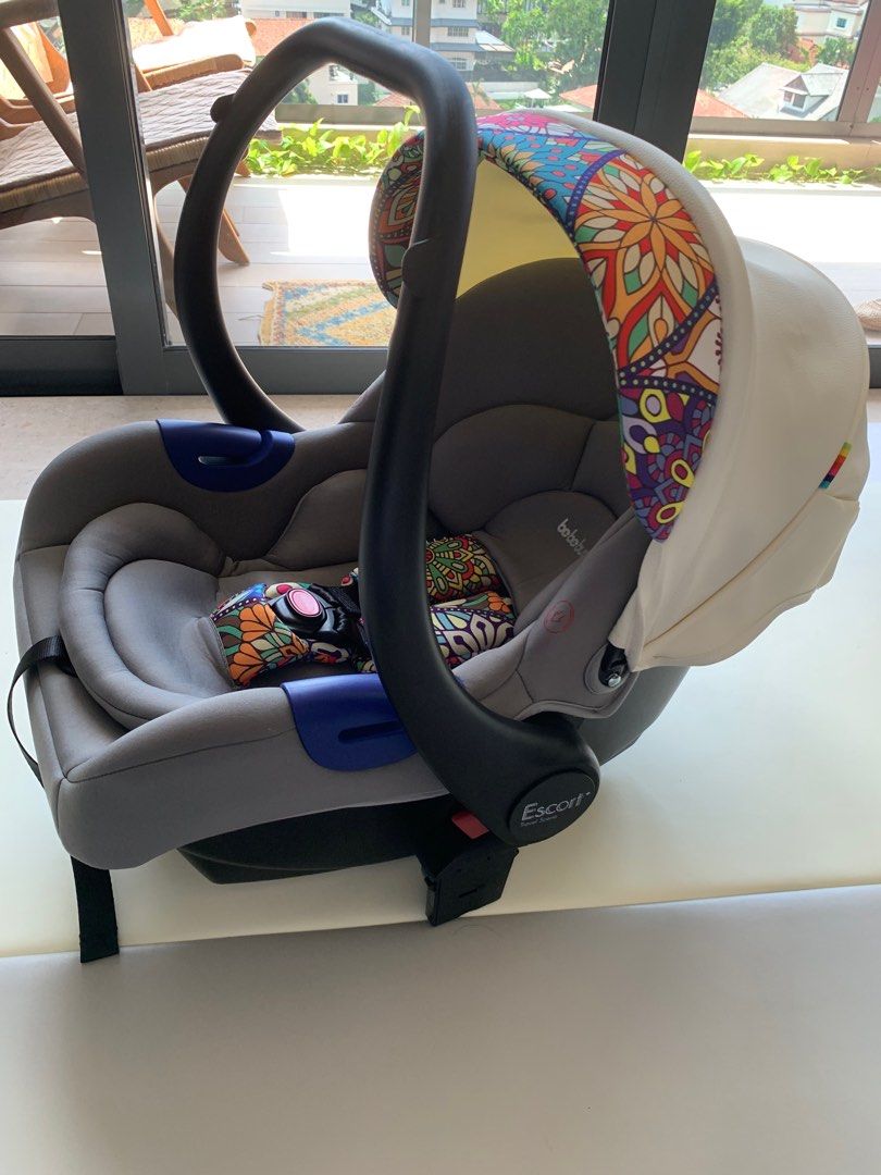 Bebebus Infant Carrier/Car Seat, Babies & Kids, Going Out, Car Seats on ...