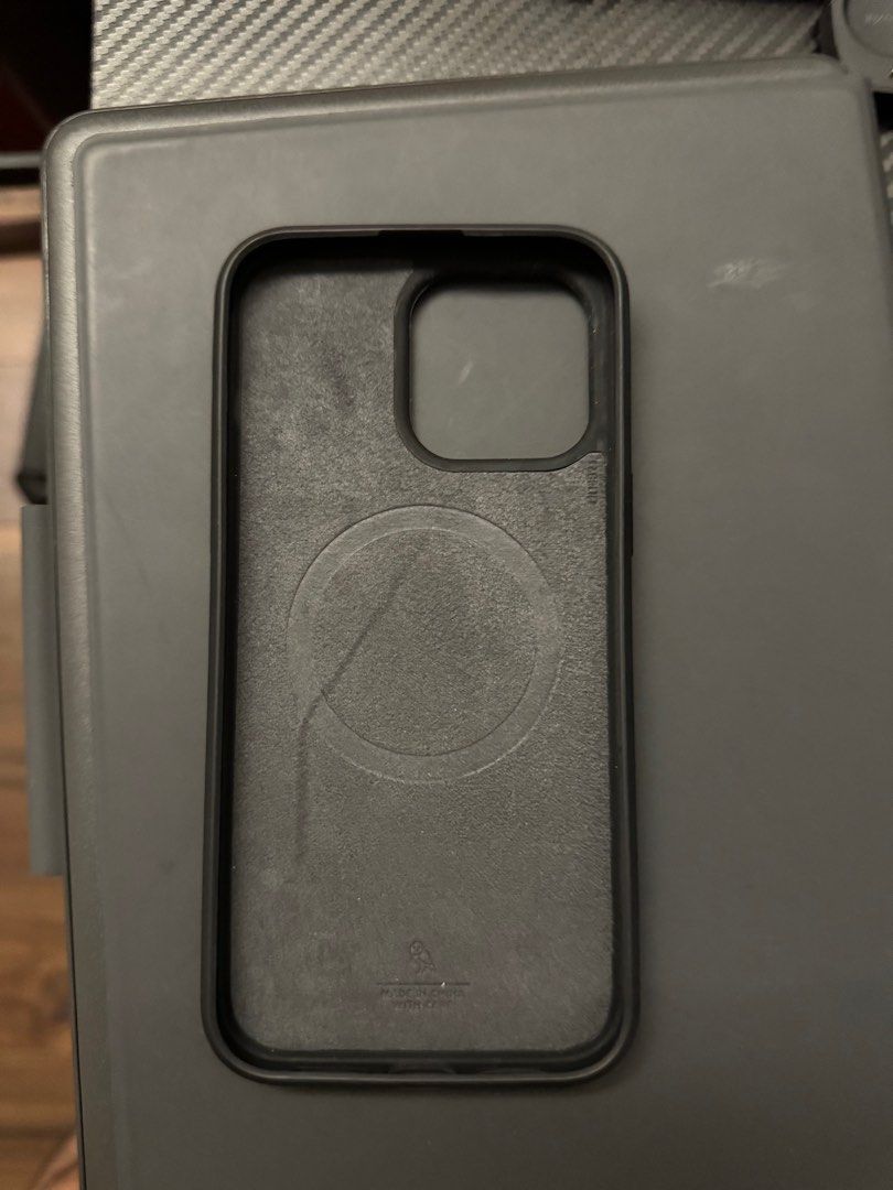 Bellroy 14 pro max single rail case and card holder set, Mobile Phones ...