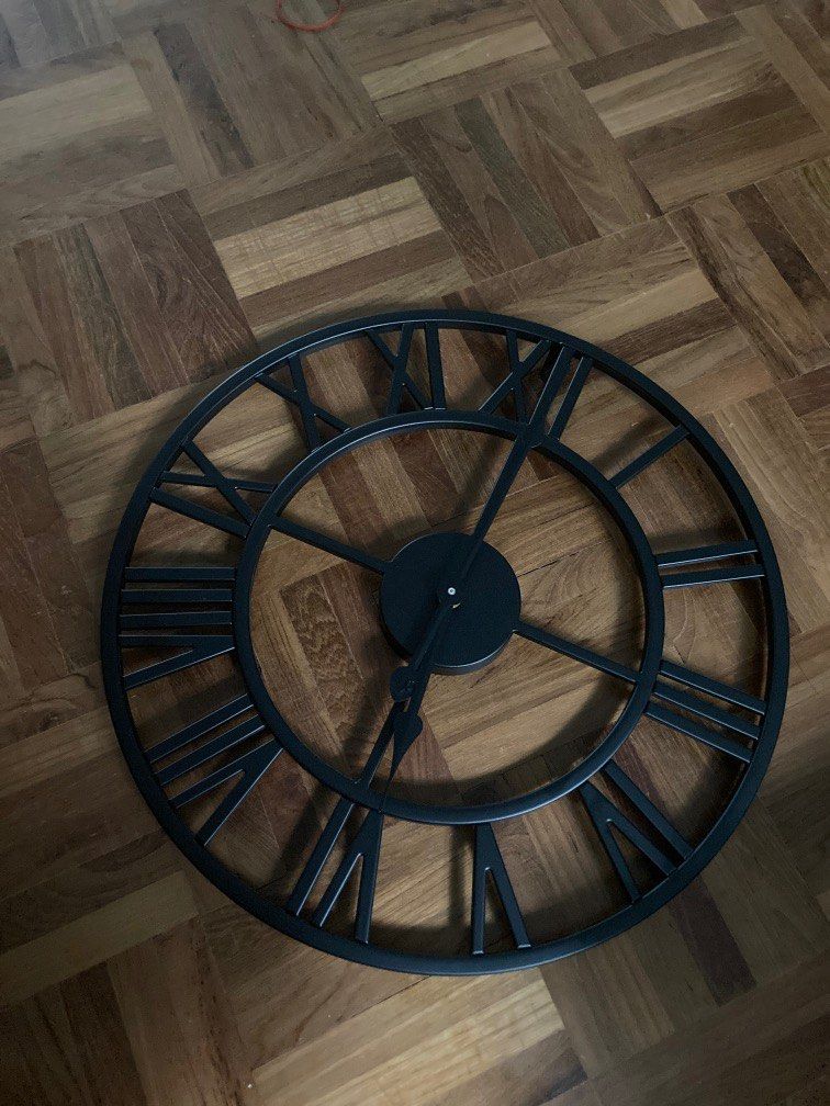 Broken Clock, Furniture & Home Living, Home Decor, Clocks on Carousell