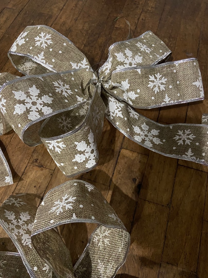 Christmas Ready-Made Ribbon Bow, Furniture & Home Living, Home Decor ...