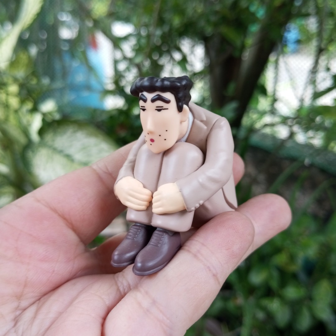 Crayon Shin Chan Machiboke Sitting Figure, Hobbies & Toys, Toys & Games ...