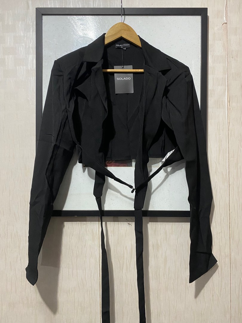 Crop coat, Women's Fashion, Coats, Jackets and Outerwear on Carousell