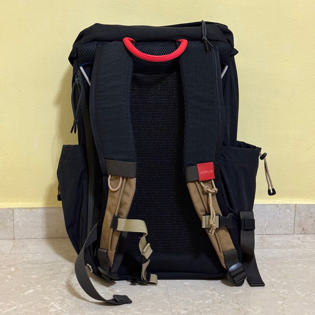 Crumpler Backpack The Itchy Feet (Medium), Men's Fashion, Bags ...