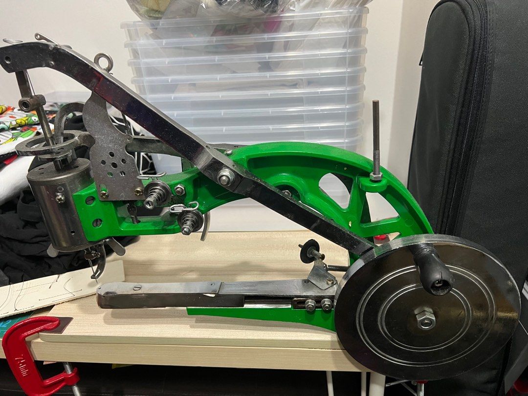 Cylinder sewing machine, Furniture & Home Living, Home Improvement ...