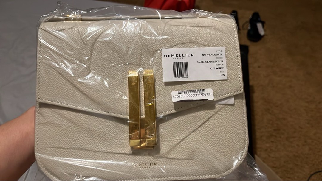 De Millier Bag Vancouver, Women's Fashion, Bags & Wallets, Shoulder ...