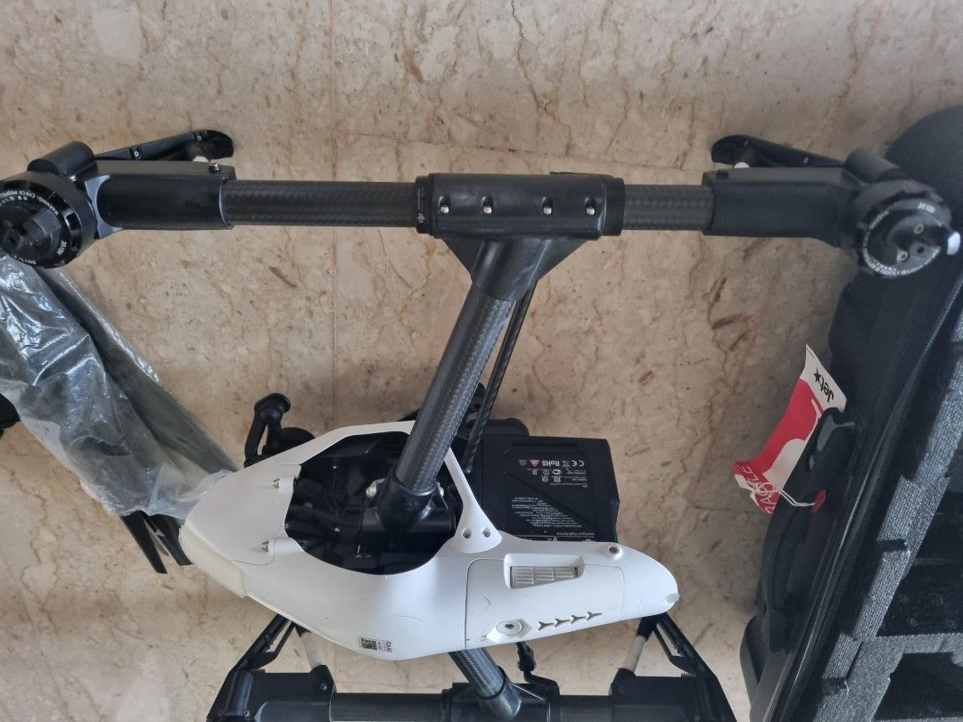 DJI Inspire 1 V2, Photography, Drones on Carousell