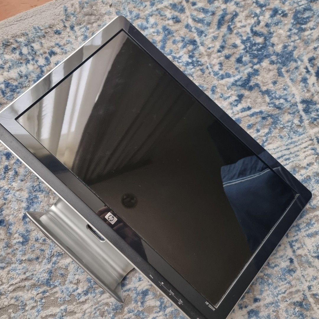 (FAULTY) HP LCD 20" Monitor 2009f Pavilion, Computers & Tech, Parts ...