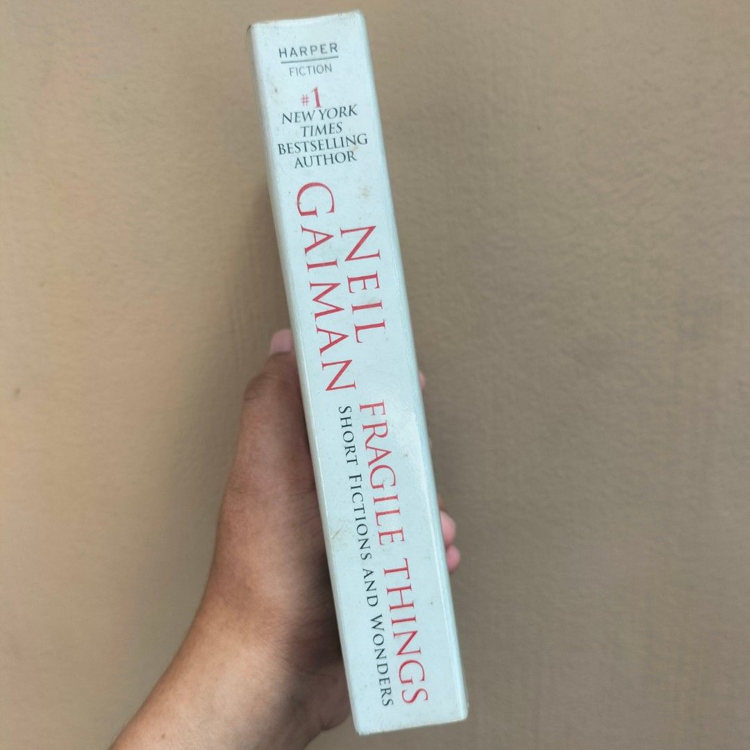 FRAGILE THINGS - SHORT FICTIONS AND WONDERS by Neil Gaiman, Hobbies ...