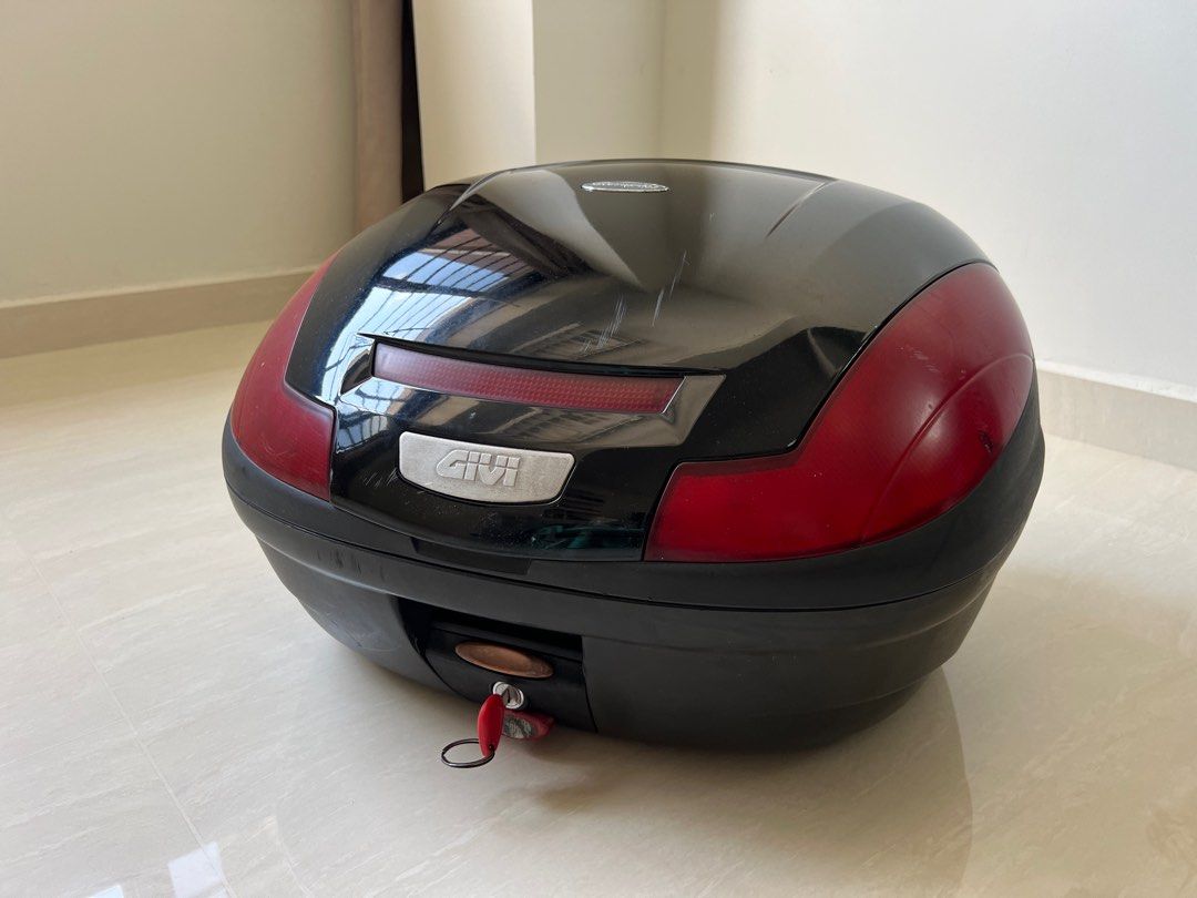 Givi Simply Box 45L, Motorcycles, Motorcycle Accessories on Carousell