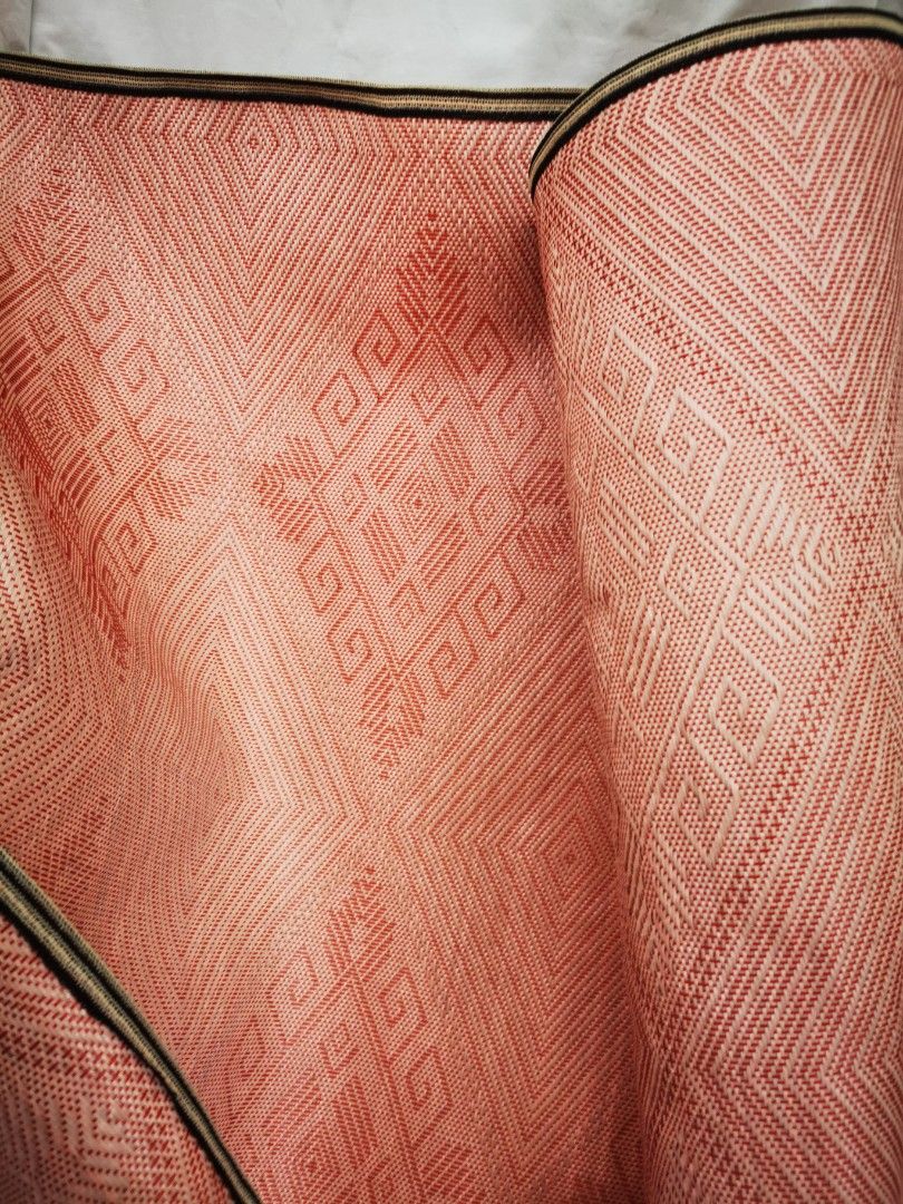 Halohalo banig/mat, Furniture & Home Living, Home Decor, Carpets, Mats ...