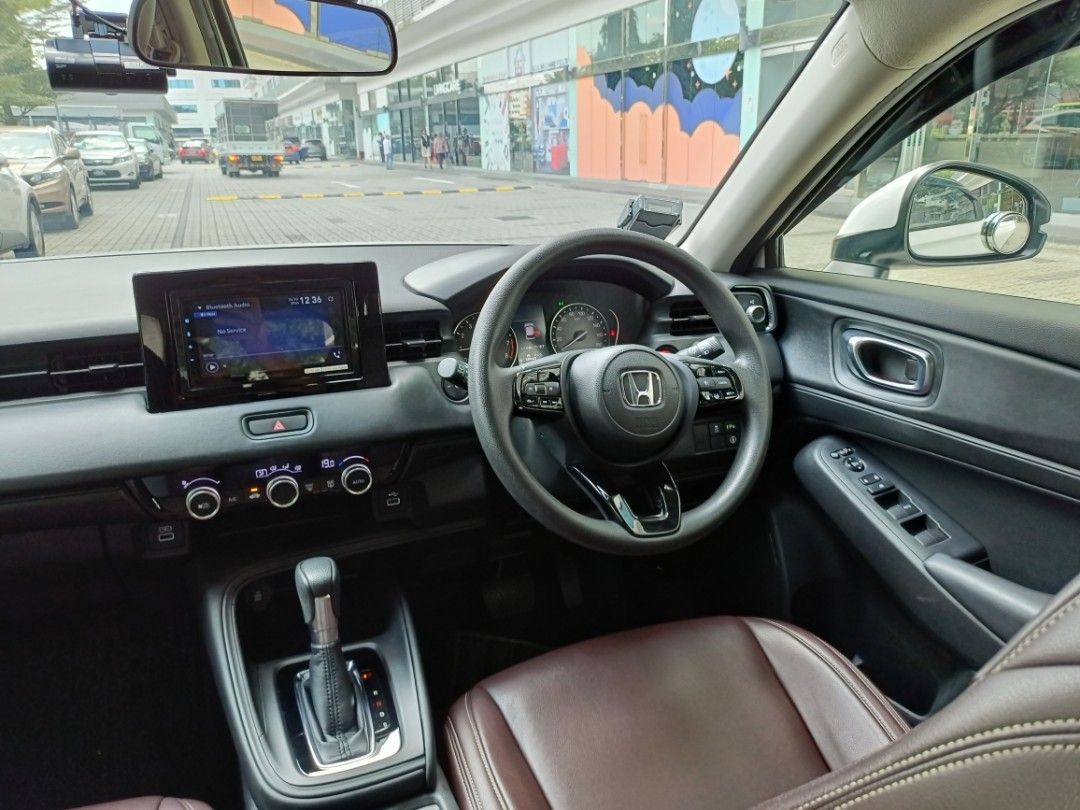 Honda Vezel 1.5G Facelift Auto, Cars, Used Cars on Carousell