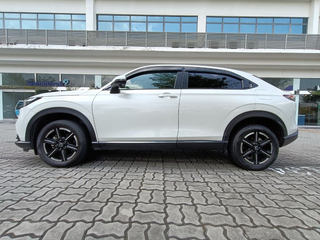 Honda Vezel 1.5G Facelift Auto, Cars, Used Cars on Carousell