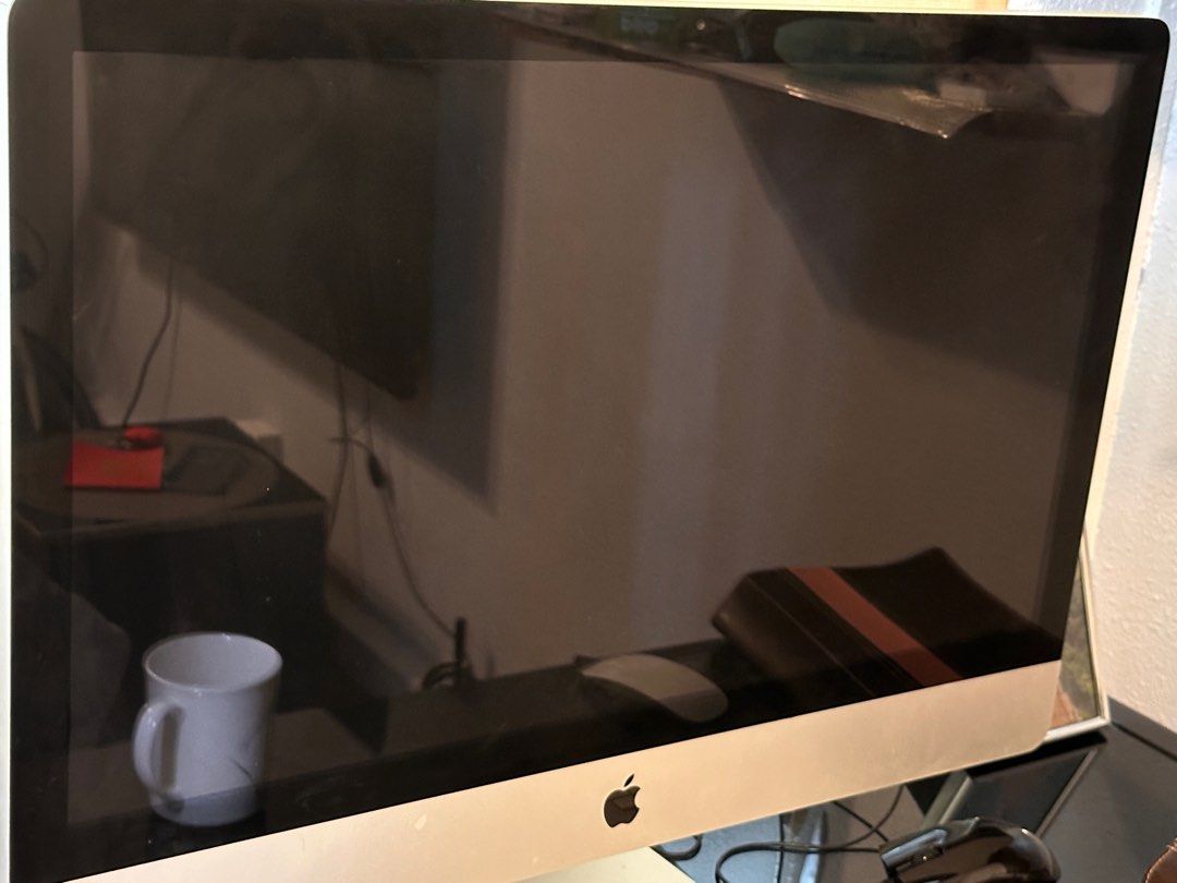 iMac 27 inch 2010, Computers & Tech, Desktops on Carousell